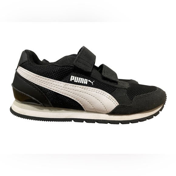 Puma | Shoes | Puma Black And White Sneakers With Velcro Straps Kids C ...
